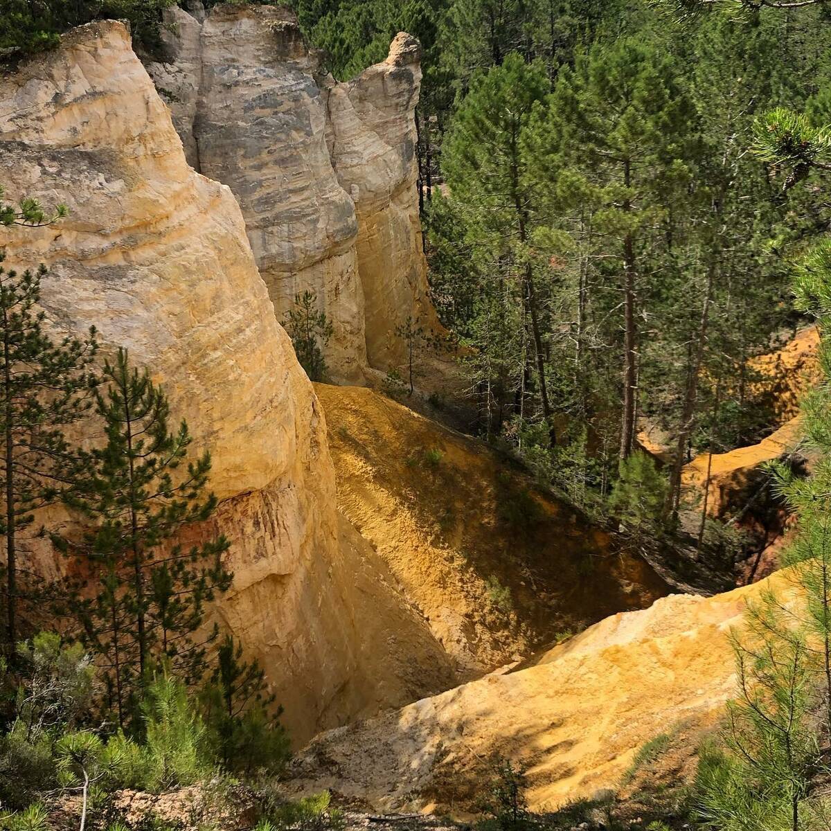Ocres du Luberon : visites insolites pour les découvrir autrement